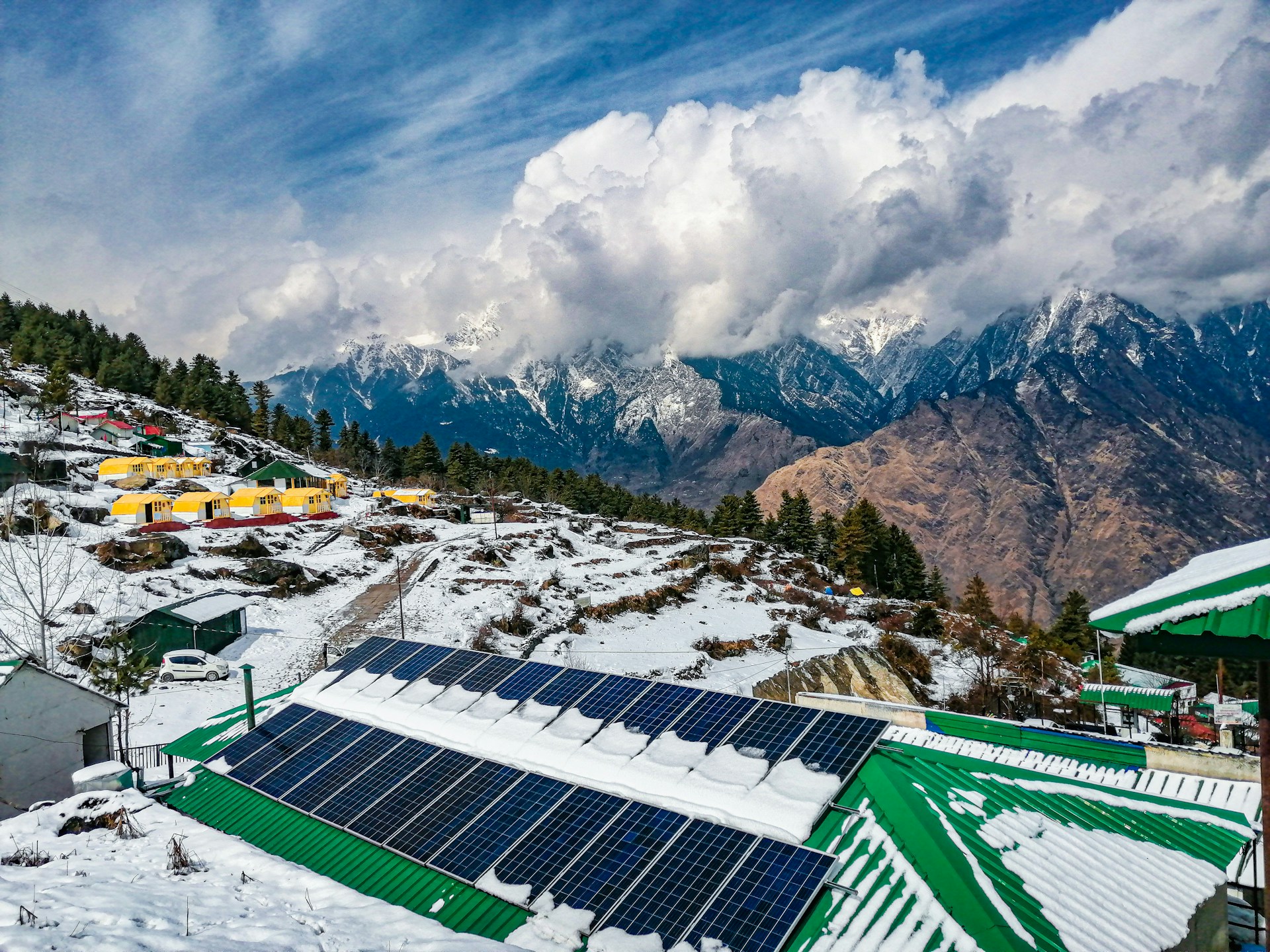 Romantic Auli Honeymoon Package – 3 Nights 4 Days Couple Tour Itinerary